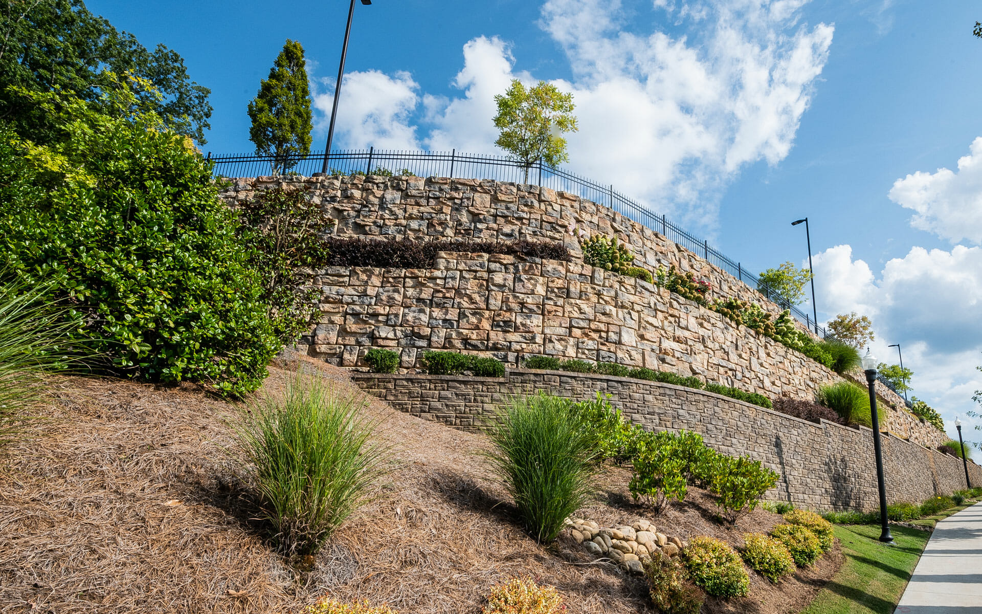 EARTH RETENTION – DESIGN+SUPPLY+SUPPORT